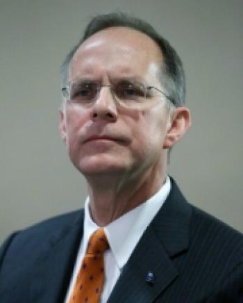 Industry honors Dave Barger with Pogue Award | Aviation Week Network